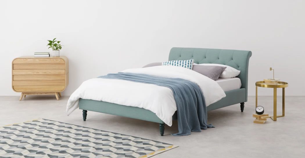 Cama Europea Linnell - Azul Bondi | YoloDecoro